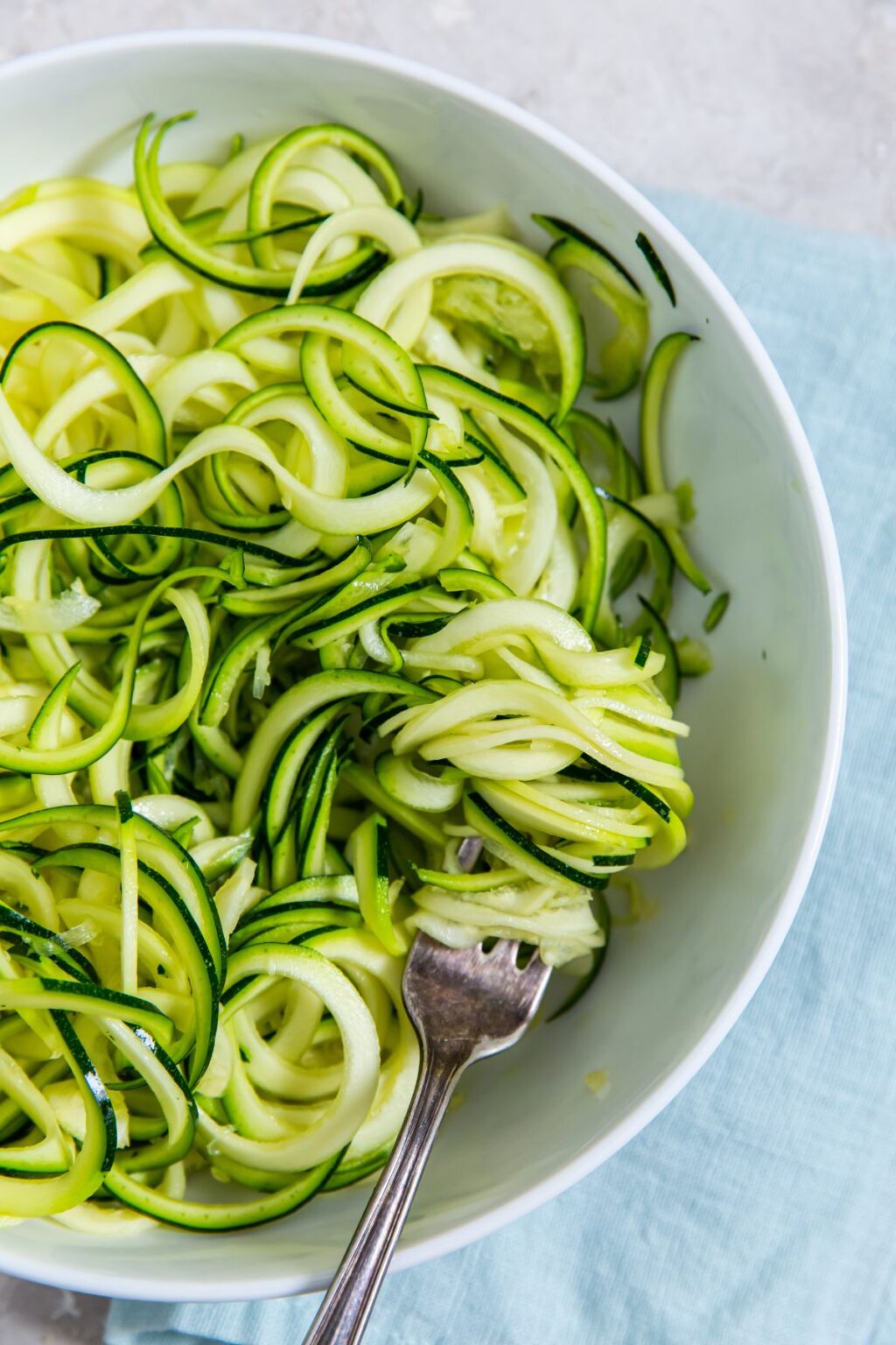 How To Make Zoodles - Lara Clevenger