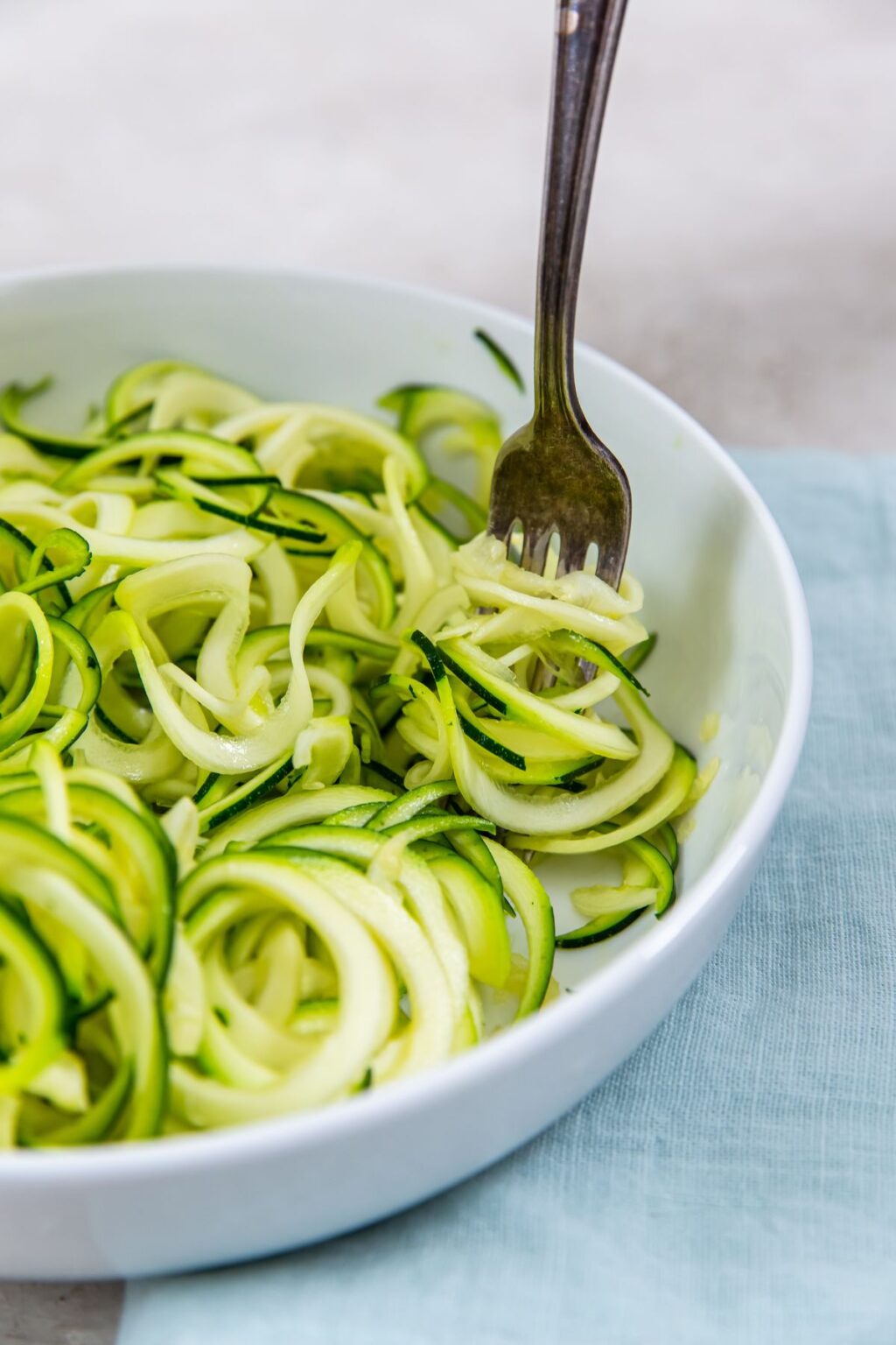 How To Make Zoodles - Lara Clevenger
